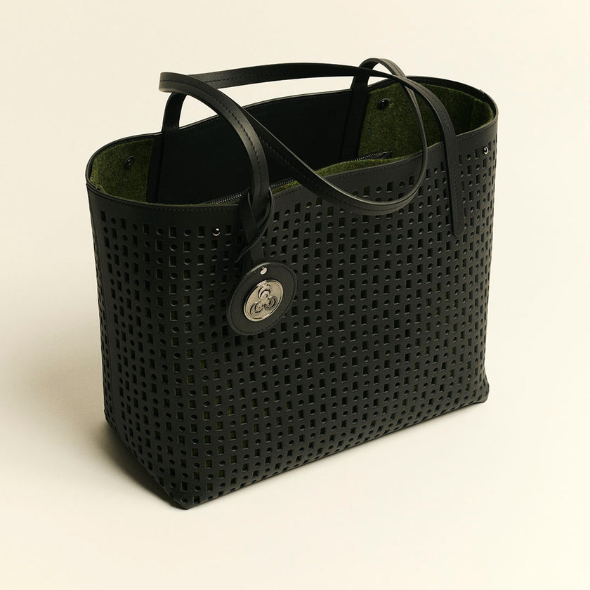 Kyla at Pera Wild Khaki one-size – MISELA